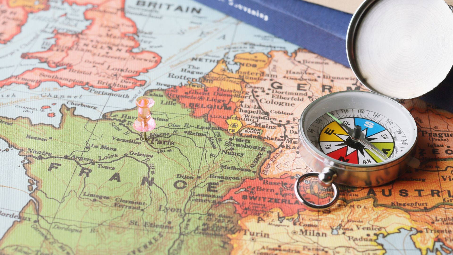 Do Compasses Work Everywhere on Earth?
